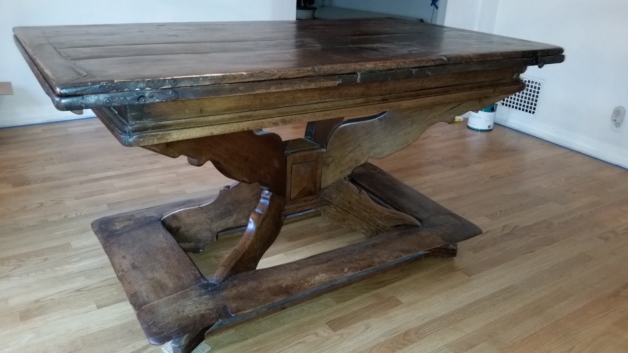 Welcome to R.M.Barokh, Inc. ~ Furniture